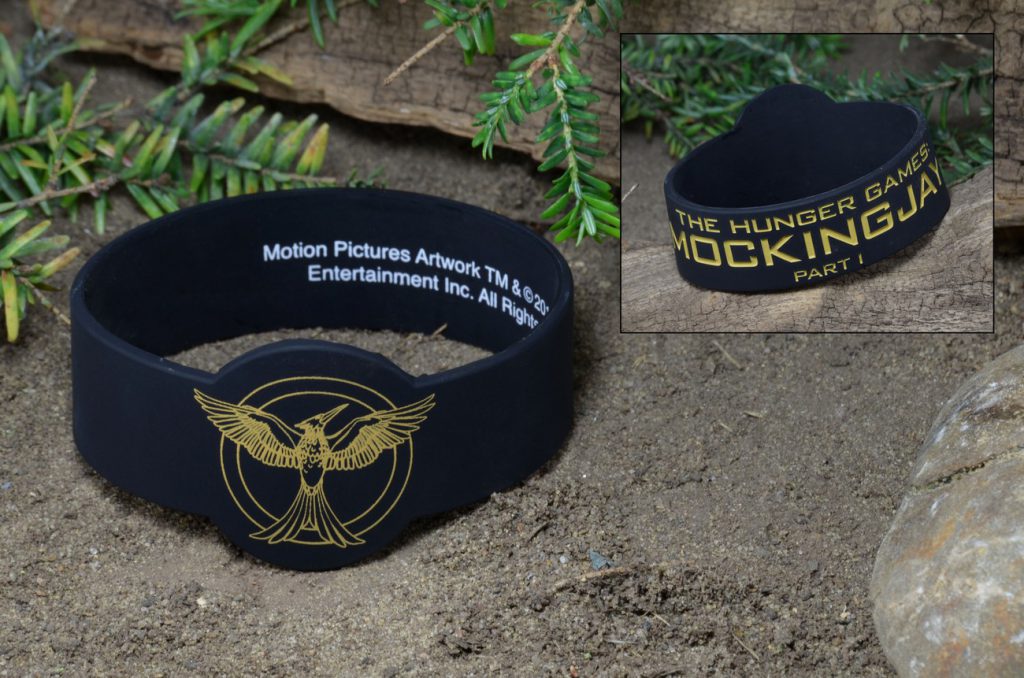Hunger-Games-3-la-Revolte..bracelets-silicone - Blog des objets ...